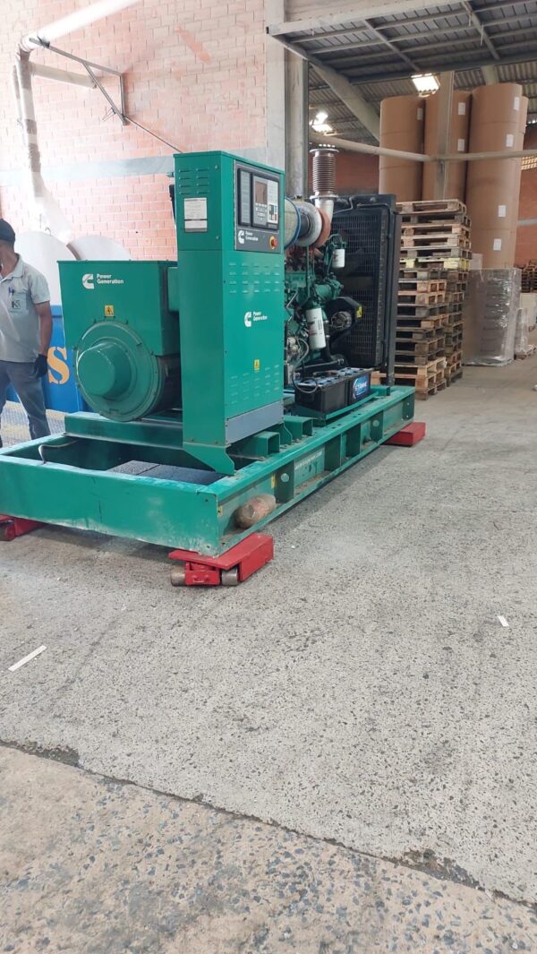 Gerador Cummins Modelo C400 D6 4 500 Kva - Lumacc