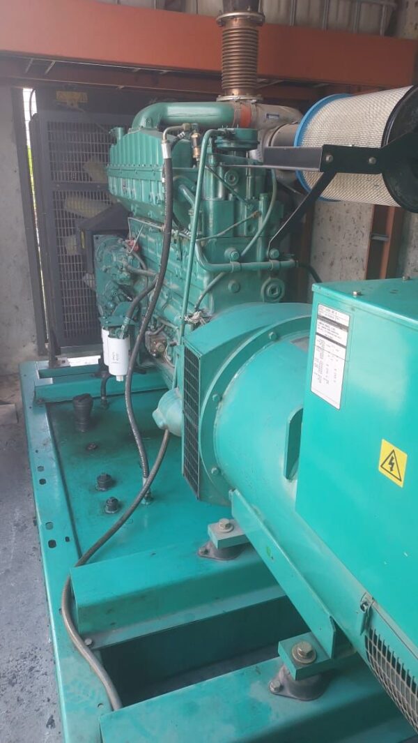 Gerador Cummins Modelo C400 D6 4 500 Kva - Lumacc